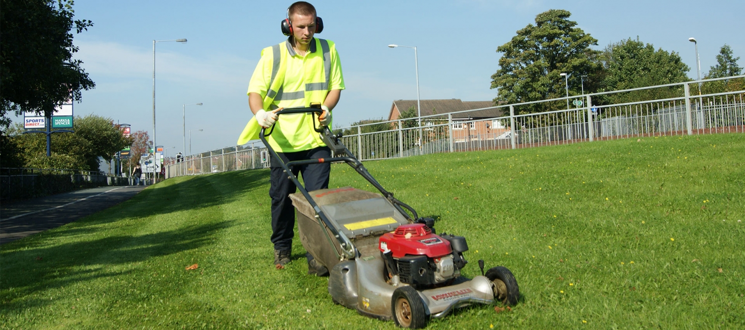 Home | Grounds Maintenance In The North West | Red Rose Groundcare
